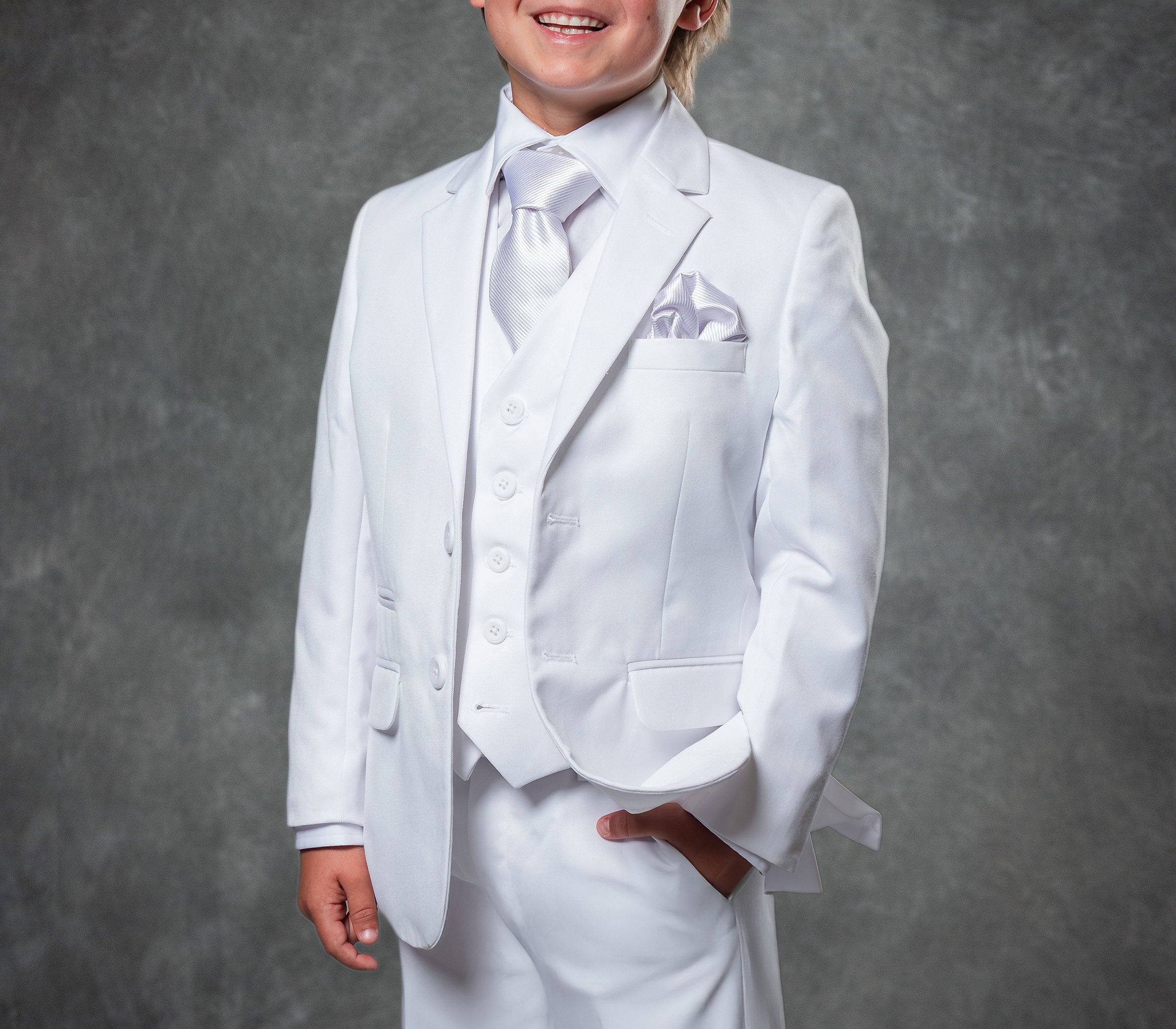 Find the Perfect Boys Communion Suits to Celebrate The Big Day ...